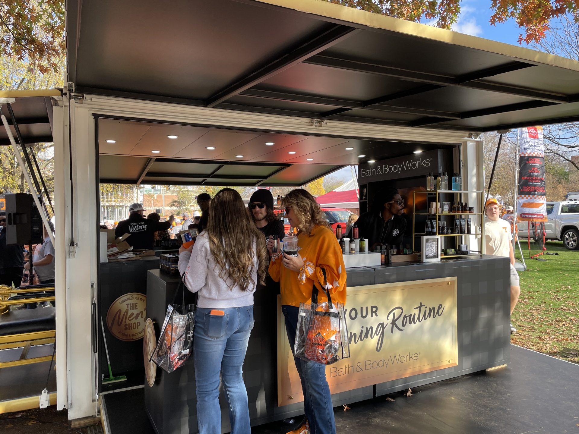 6 Tailgate Marketing Ideas to Win Over the Crowd | ATN Event Staffing